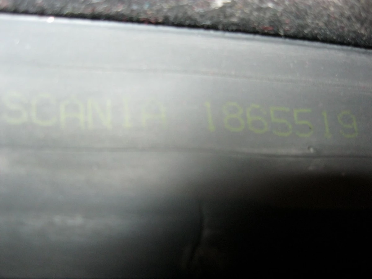 1865517 Нижний уплотнитель стекла двери кабины для Скания/Scania ...