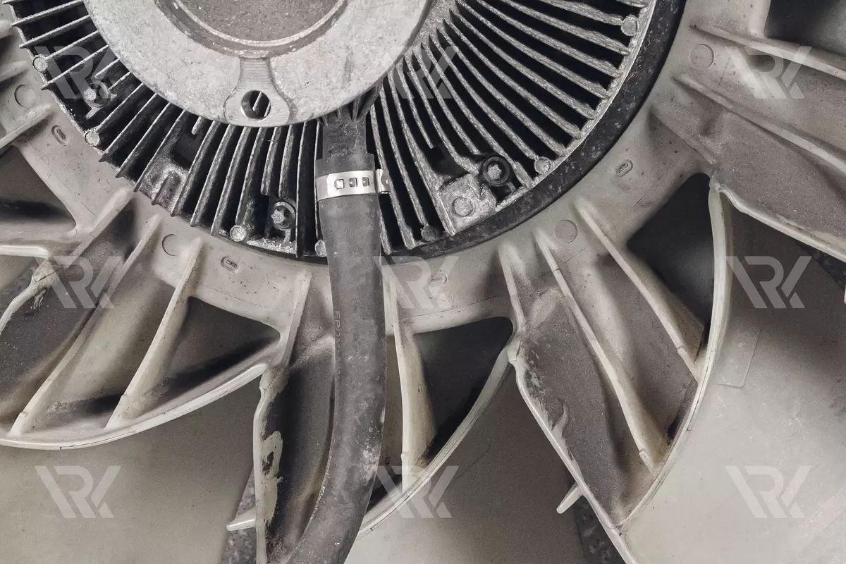 2576016 Вентилятор в сборе с вискомуфтой T123 D=813 mm (6 серия) для ...