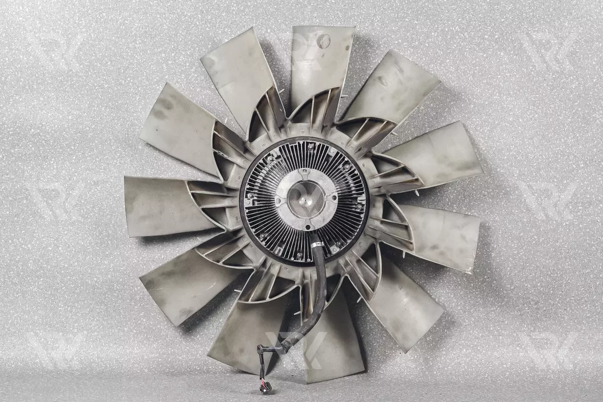 2576016 Вентилятор в сборе с вискомуфтой T123 D=813 mm (6 серия) для ...